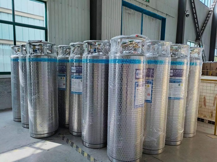 Cryogenic Liquid Cylinders